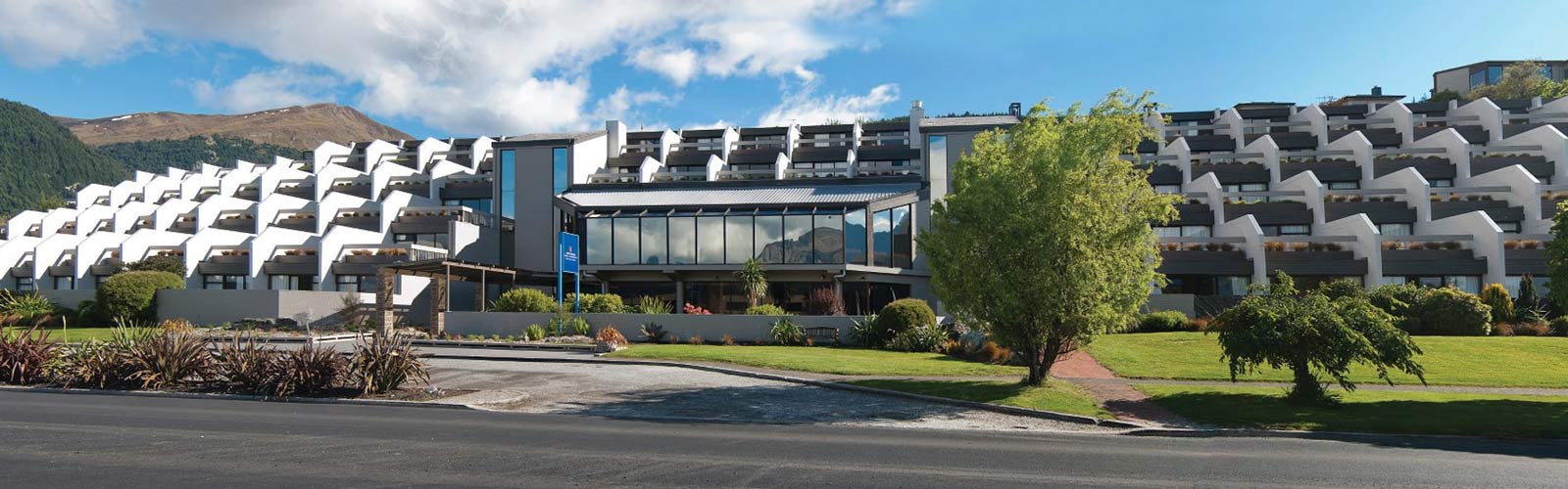 Copthorne Hotel Queenstown: New Zealand Holidays 2026